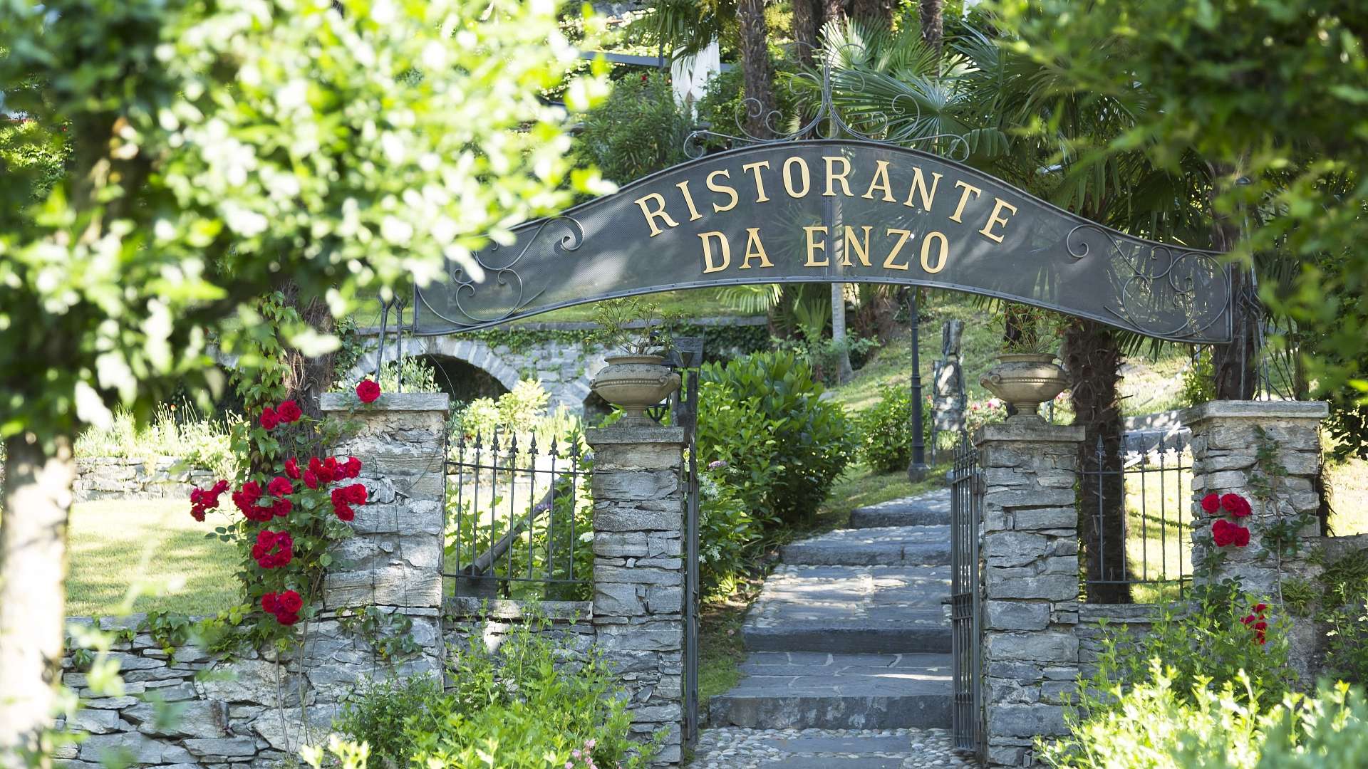 Romantik® Restaurant da Enzo | Tegna, Schweiz